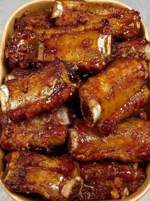 Sticky Honey Garlic Ribs Recipe - TASTY BITES